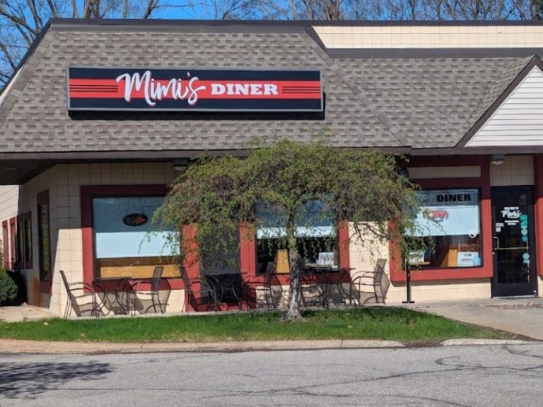 Breakfast – Mimi’s Diner - BMW Touring Club of Detroit